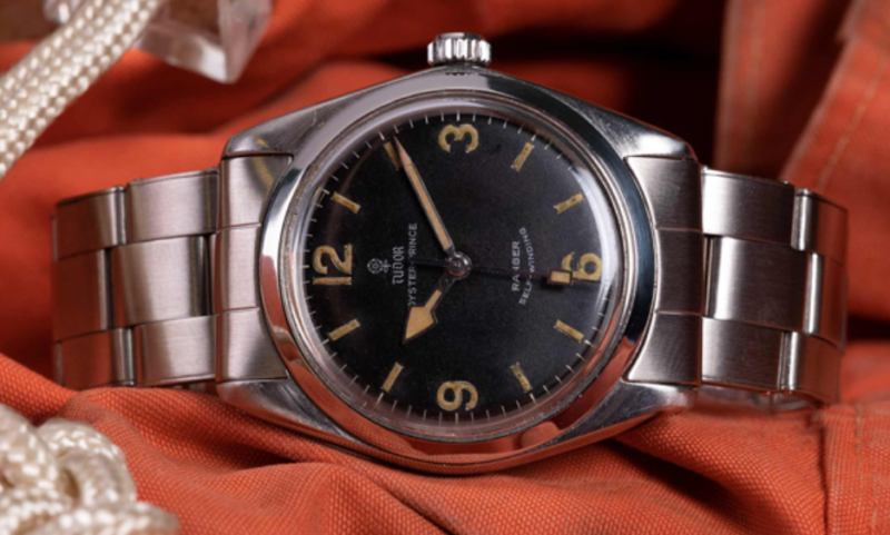 Đánh giá vê đồng hồ cổ điển Tudor Ranger